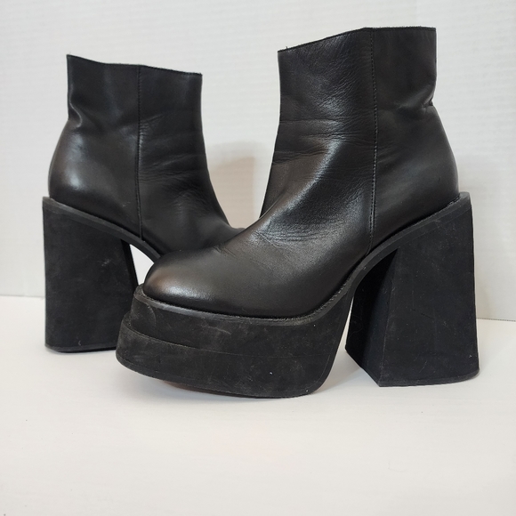 UNIF | Shoes | Unif Brat Platform Boots 0 Leather Upper Black Womens ...